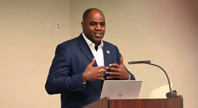 Burmistrz interweniował w czasie zatrzymania kobiety pod ratuszem ...